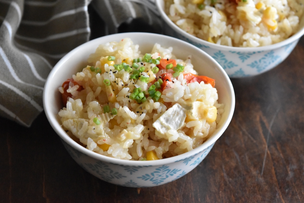 濃厚チーズがとろ～り♪「カマンベールチーズとコーン缶の炊き込みご飯」-四万十みやちゃん連載 | フーディストノート