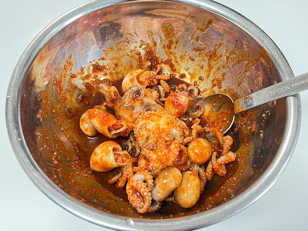 もう並ばない！大ブームの「チュクミ」がおうちで作れる簡単レシピ-韓国料理研究家 本田朋美連載 | フーディストノート